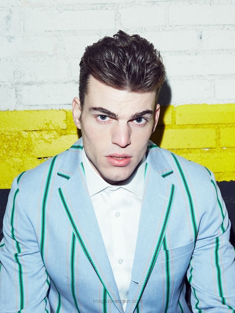 Garage Suit - magazinespain.com